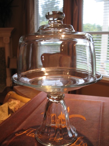 Our First Home: Quick and Easy Glass Display Stand